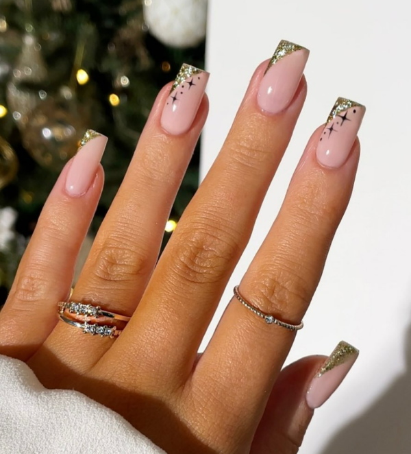 30 Elegant & Stunning Gold nails for every occasion - withharmony &co