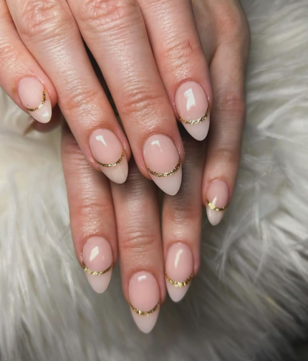 30 Elegant & Stunning Gold nails for every occasion - withharmony &co
